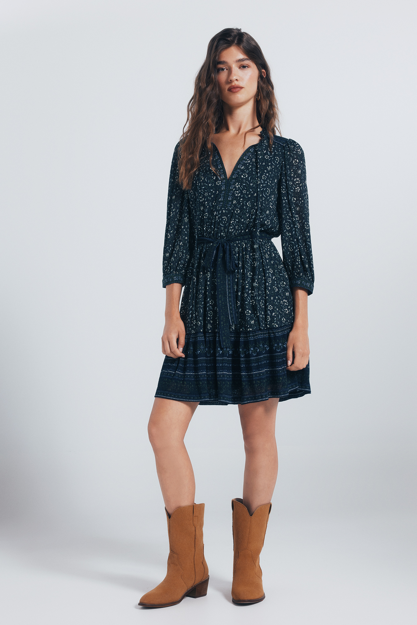 Rövid ruha szegélymintás | Noi ruhák | SPF