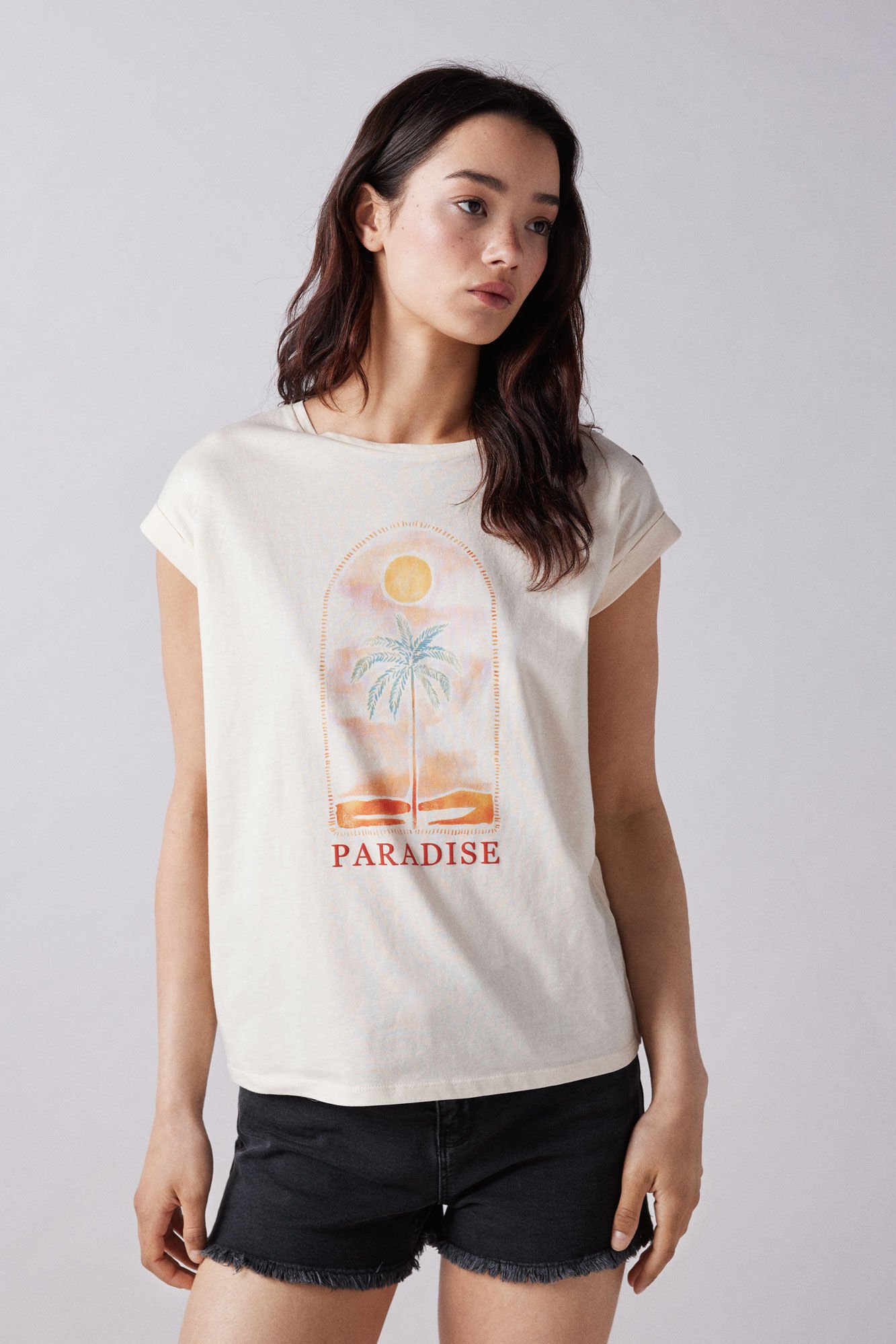 Gombos vállú grafikás póló | Noi pólók | SPF