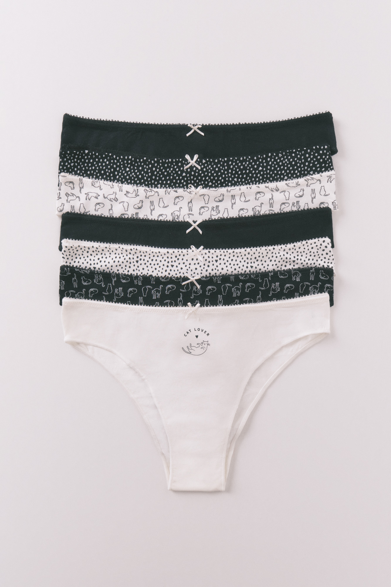 7 db-os többszínű cicás brazil női alsók csomag | Noi alsók | SPF